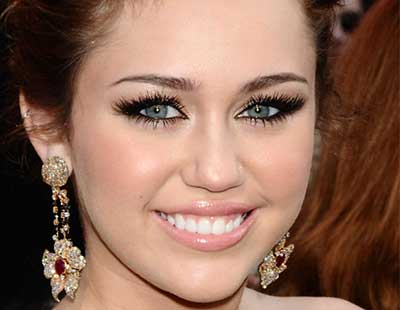 Tutorial de Como Fazer uma Maquiagem Perfeita Fácil